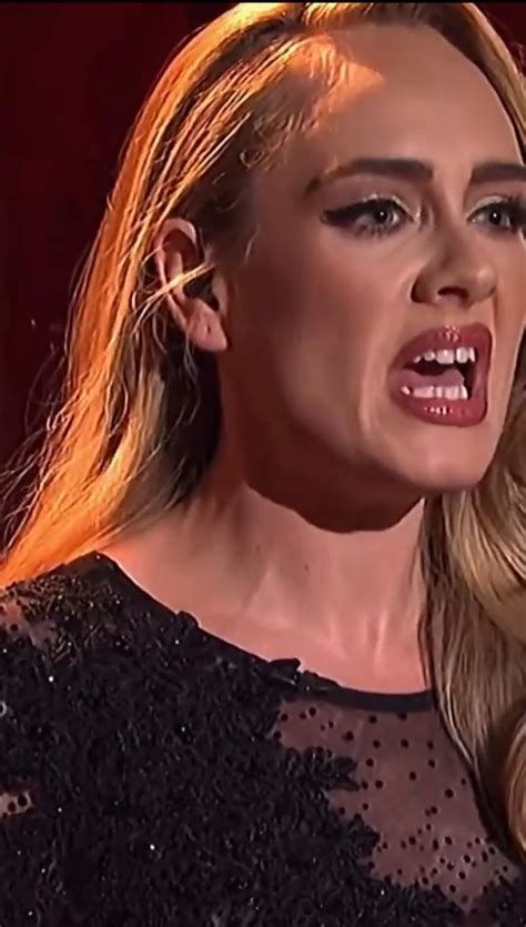 Adele Looks Chic In A Grey Power Suit During Graham Norton Appearance Artofit