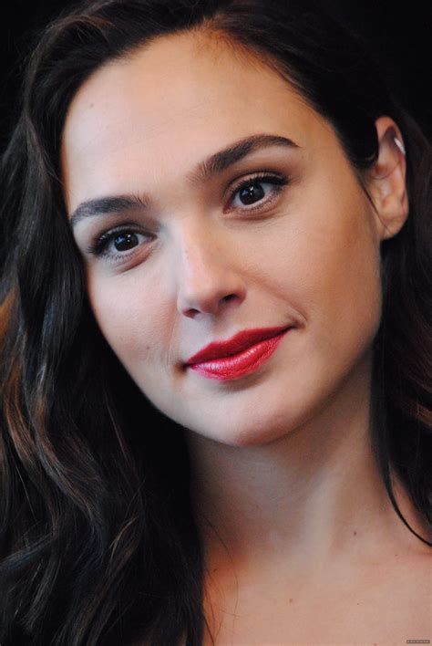 Gal Gadot 2592 × 3872 Scrolller