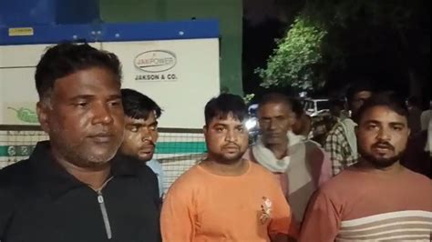 पूर्व पार्षद का बेटा चला रहा था तेज रफ्तार से कार मां बेटी को रौंदा