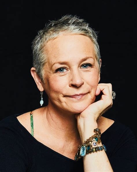 Growing Out Gray Hair 10 Ways To Go Gray Artofit