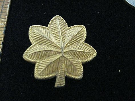 Vintage Ww2 Major Rank Oak Leaf Military Insignia Pin 3707223884