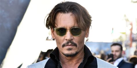 Impossible Que Ce Soit Lui Johnny Depp 61 Ans Est Méconnaissable