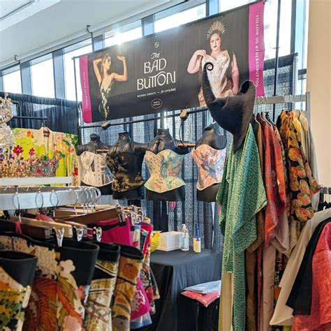 The Bad Button Bespoke Corsets Thebadbutton • Instagram Photos And Videos