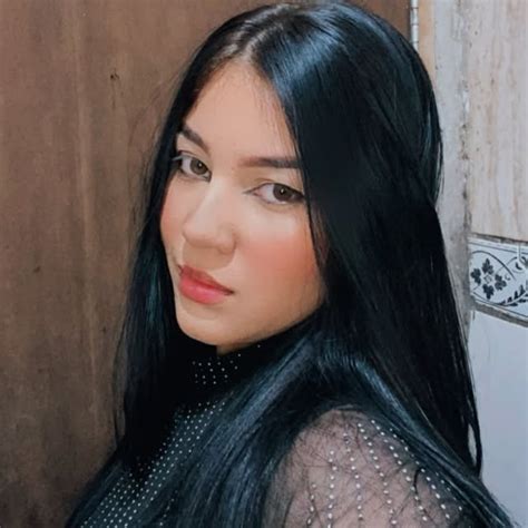 Sthefany Correa Sthecorrea • Threads Say More