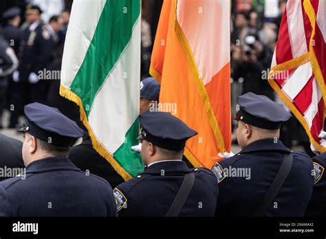 Atmosphäre während der Beerdigung von PO Adeed Fayaz im Makki Masjid Muslim Community Center in
