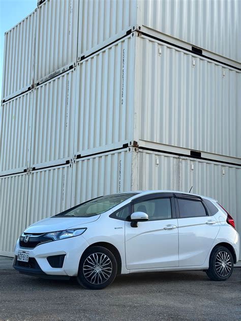 2016 Honda Fit Hybrid Cars And Trucks Auckland New Zealand