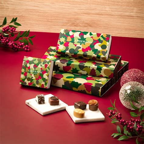 Pralines T Box 4 Pcs Läderach Chocolatier Suisse