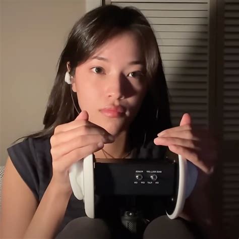 ‎asmr Ear To Ear Inaudible Whispering Ear Cupping And Ear Blowing