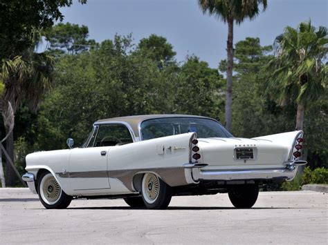 Desoto Adventurer Hardtop Coupe 1957 года выпуска Фото 2 Vercity