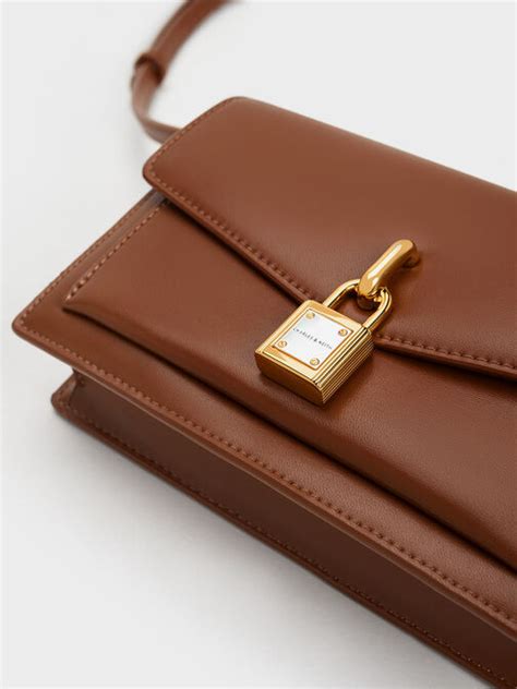 Belanja Tas Selempang Wanita Online Charles And Keith Id