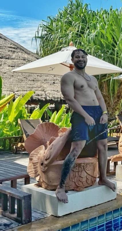 Kunal Khemus Feet