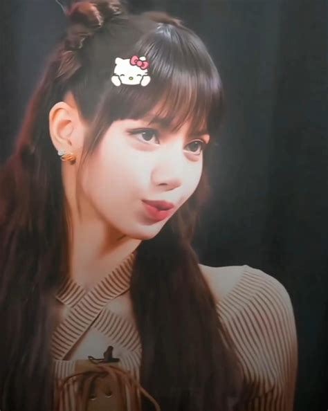 Lisa Edit [vídeo] Em 2025 Modelos Asiáticos Modelos Victoria Secret