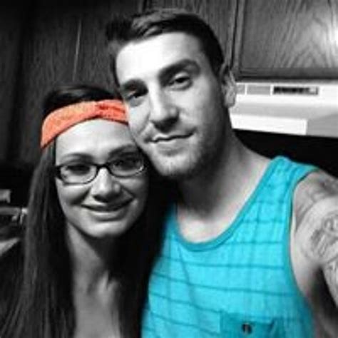 Stream Julia Hernandez 19 Music Listen To Songs Albums Playlists