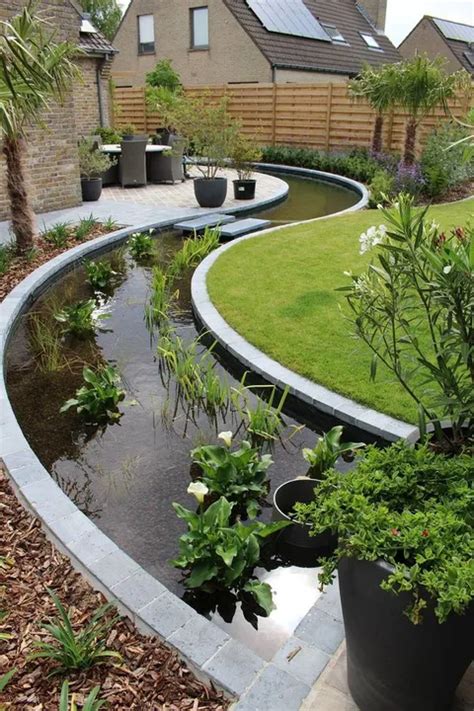 8 Idées De Bassin De Jardin Bassin De Jardin Amenagement Jardin Jardin Deau