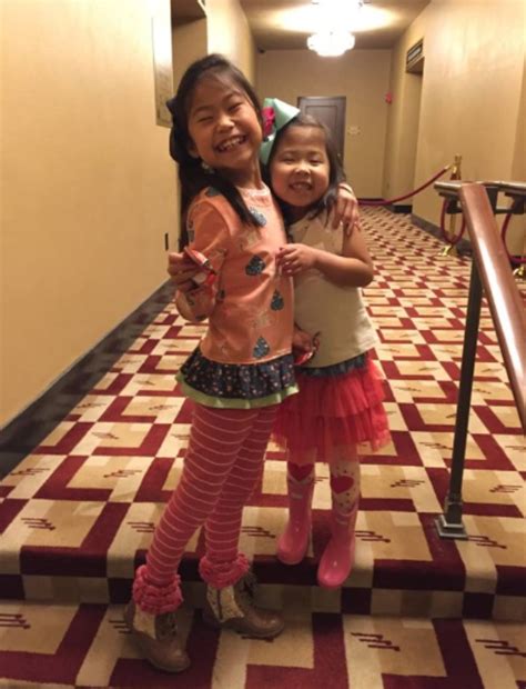 Mag Asawang Nag Ampon Ng Bata Sa Tsina Nagulat Nang Makita Na Kamukha