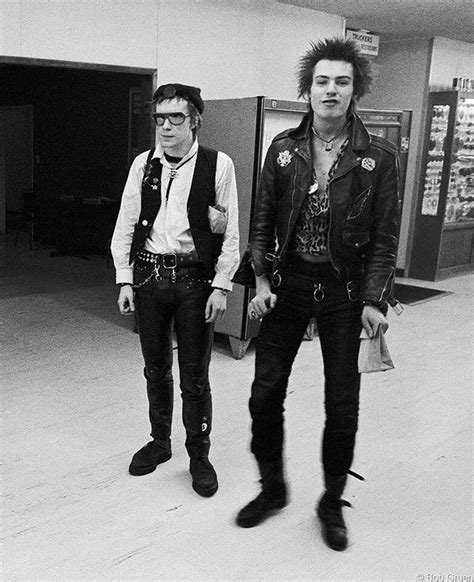 Sex Pistols Johnny Rotten And Sid Vicious Either You Flameout Or You Live Long Enough To