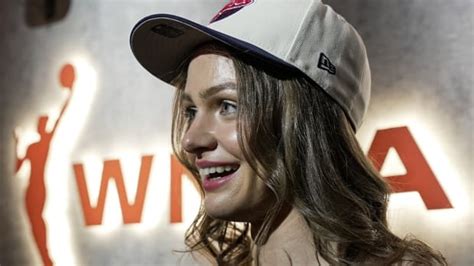 Former Hoosier Grace Berger Officially Makes Indiana Fever Roster Sports Illustrated Indiana