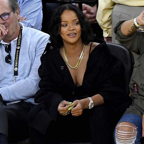 What To Wear To A Basketball Game According To Wags And Celebs