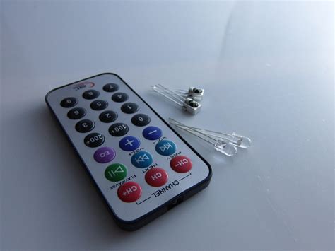 Kit Controllo Remoto Infrarossi 38khz 2 Pezzi Sender 2 Pezzi Ricevitore Batteria Arduiner