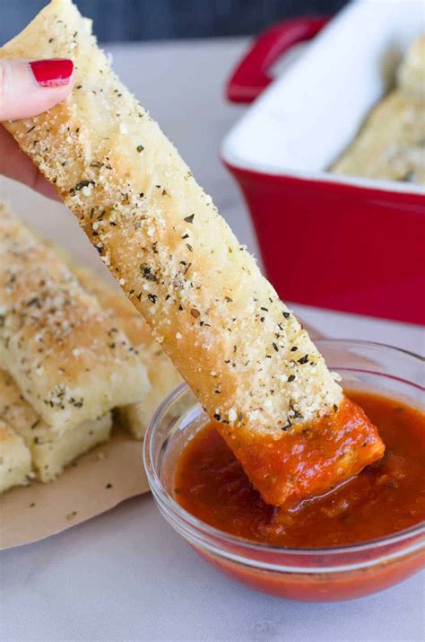 Pizza Hut Breadsticks Copycat Pizza Hut Breadsticks Plain Chicken