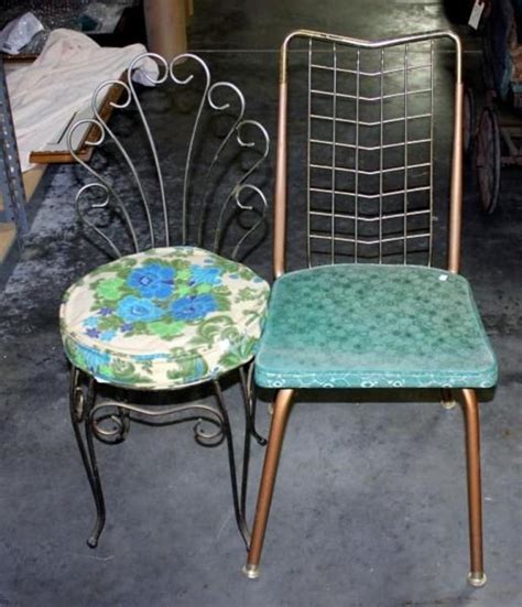 Cusioned Parlor Chair With Retro Dinette Chair Mayo Auction And Realty