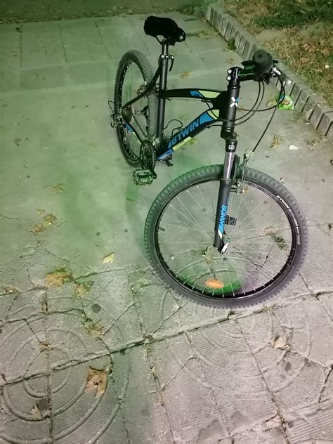Продавам велосипед B-TWIN гр. Дългопол • OLX.bg