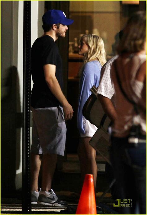 Reese Witherspoon Gets A Late Night Visit Photo Jake Gyllenhaal Reese Witherspoon