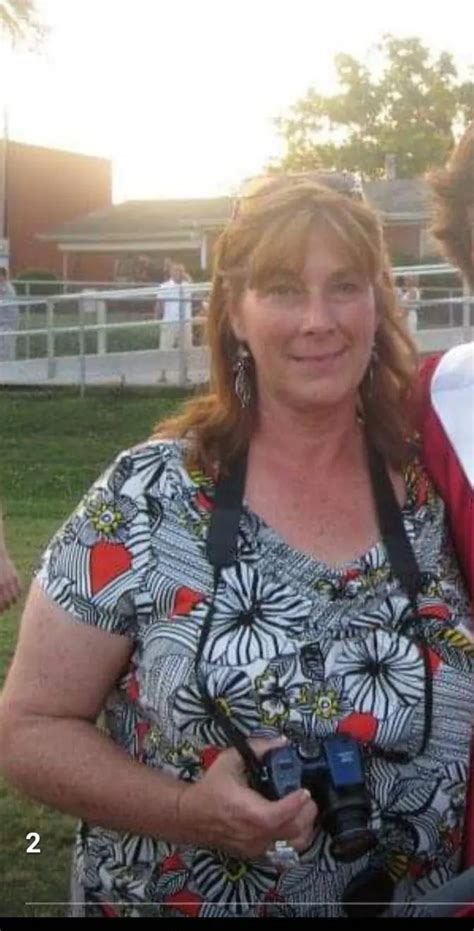 Lets Chat About My Aunt Scrolller