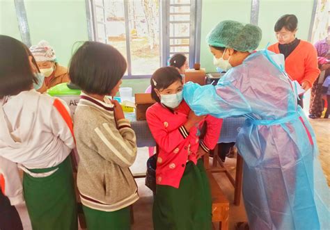 ပင်လောင်းမြို့နယ်၌ အသက် ၅နှစ်မှ အသက် ၁၂နှစ်ထိ ကျောင်းသား ကျောင