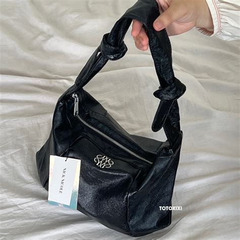 Nickandniole กระเป๋าสะพายทรงสี่เหลี่ยมพื้นฐานเกาหลีแบรนด์ท้องถิ่น Shopee Thailand