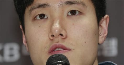 질문에 답하는 한승수