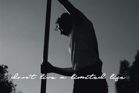 Frederick Script Font