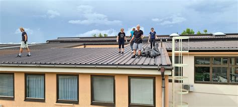 Šmarje Streho šole Je Odpihnilo Prvega šolskega Dne Pa Ne Foto Primorske Novice