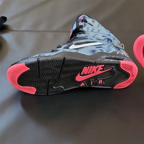 Extremely Rare Nike Command Force Gem