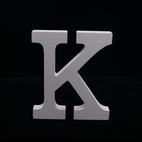 ตัวอักษรไม้ภาษาอังกฤษ ตัว K สีขาว Th