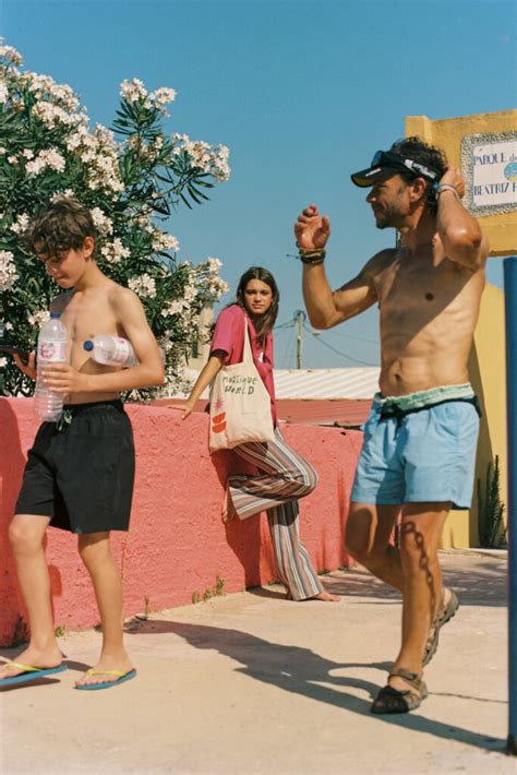 Commercial Daniela Gil