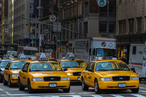 500 Fotos De Taxis [hd] Descargar Imágenes Gratis En Unsplash