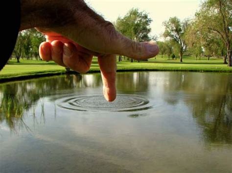 Incredible Forced Perspective Photos 60 Pics