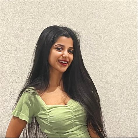 Amishi Vairagade Linkedin