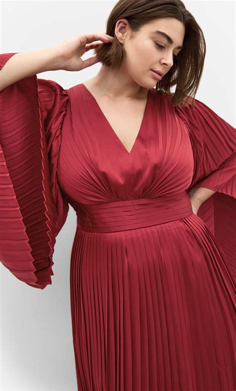 Womens Plus Size Carmina Pleat Currant Maxi Dress