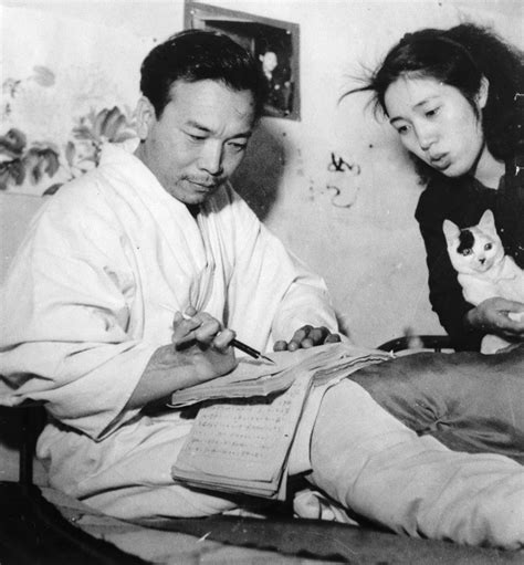 広島平和記念資料館 展示を見る 常設展示 3 被爆者 3 2 生きる 3 2 4 体と心に刻まれた傷 3 2 4 1 病室の吉川清さんと妻の生美さん