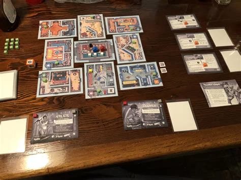 Tiny Epic Zombies Boardgame Sapiens