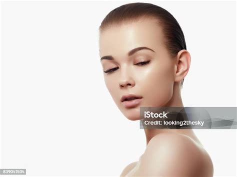 Potret Wajah Wanita Cantik Gadis Model Spa Yang Cantik Dengan Kulit
