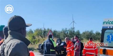 Incidente Sulla Troia Foggia La Strada è Bloccata è Intervenuto L
