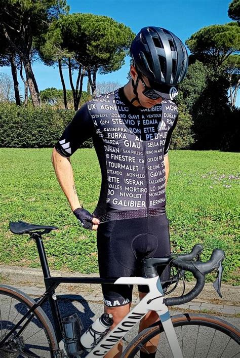 Maglia Trittico Del Serra Salite Mitiche Fondo Nero O Bianco Trittico Del Serra