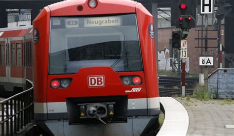 Hamburg S Bahn Schafft Mülleimer Ab Damit Es Sauberer Wird Mopo