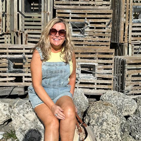 Sara Haakenson Sara Haakenson Added A New Photo