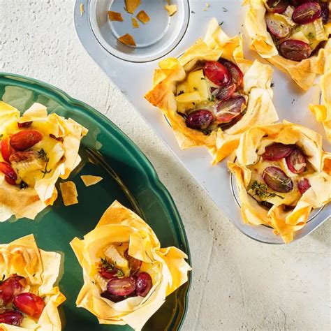 Filodeeghapjes Met Brie Appel En Druiven Koken Met Picnic