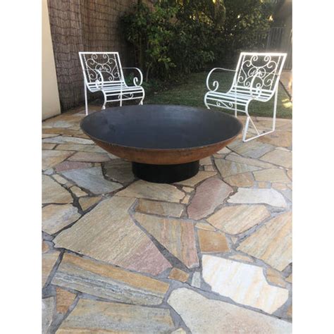Cast Iron Fire Pit 1100 On Ring Base Fire Pits Direct