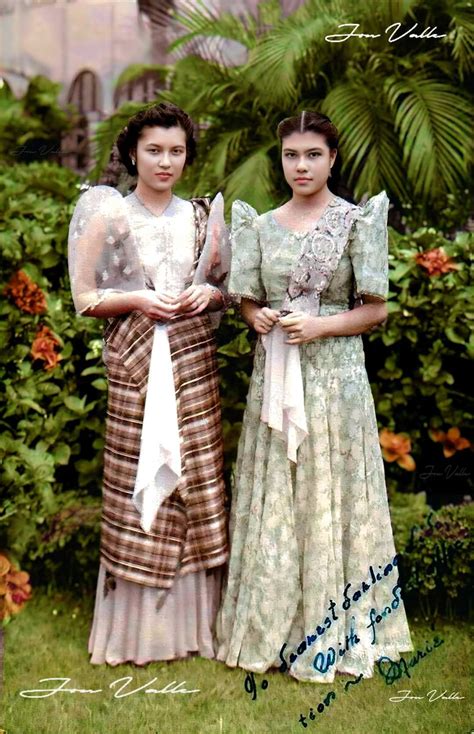 Discovering Beautiful Girls Wearing Barot Saya Dated 1940s Original